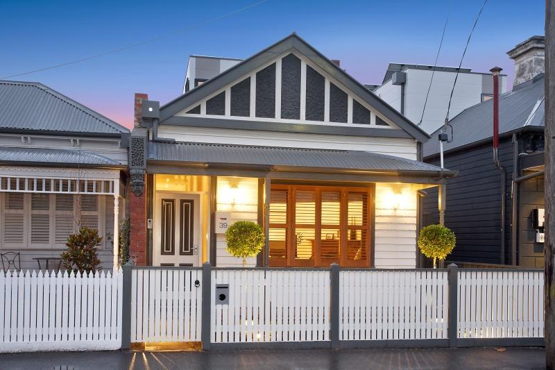 the block polly and waz | Highshots